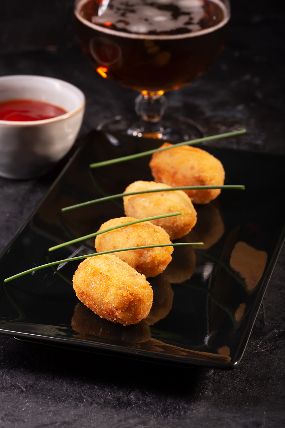 About - Tinto Tapas Restaurant & Wine Bar